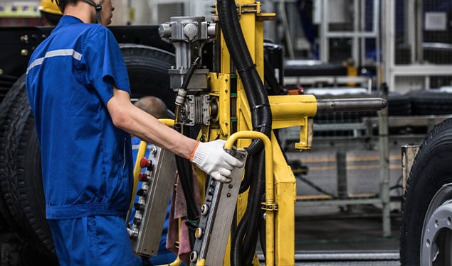 Service Department | Southwest Truck & Trailer | Clyde, TX | Go-To ...